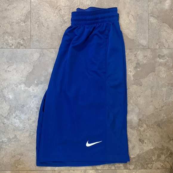 Nike | Shorts | Mens Blue Nike Basketball Shorts Size Large | Poshmark
